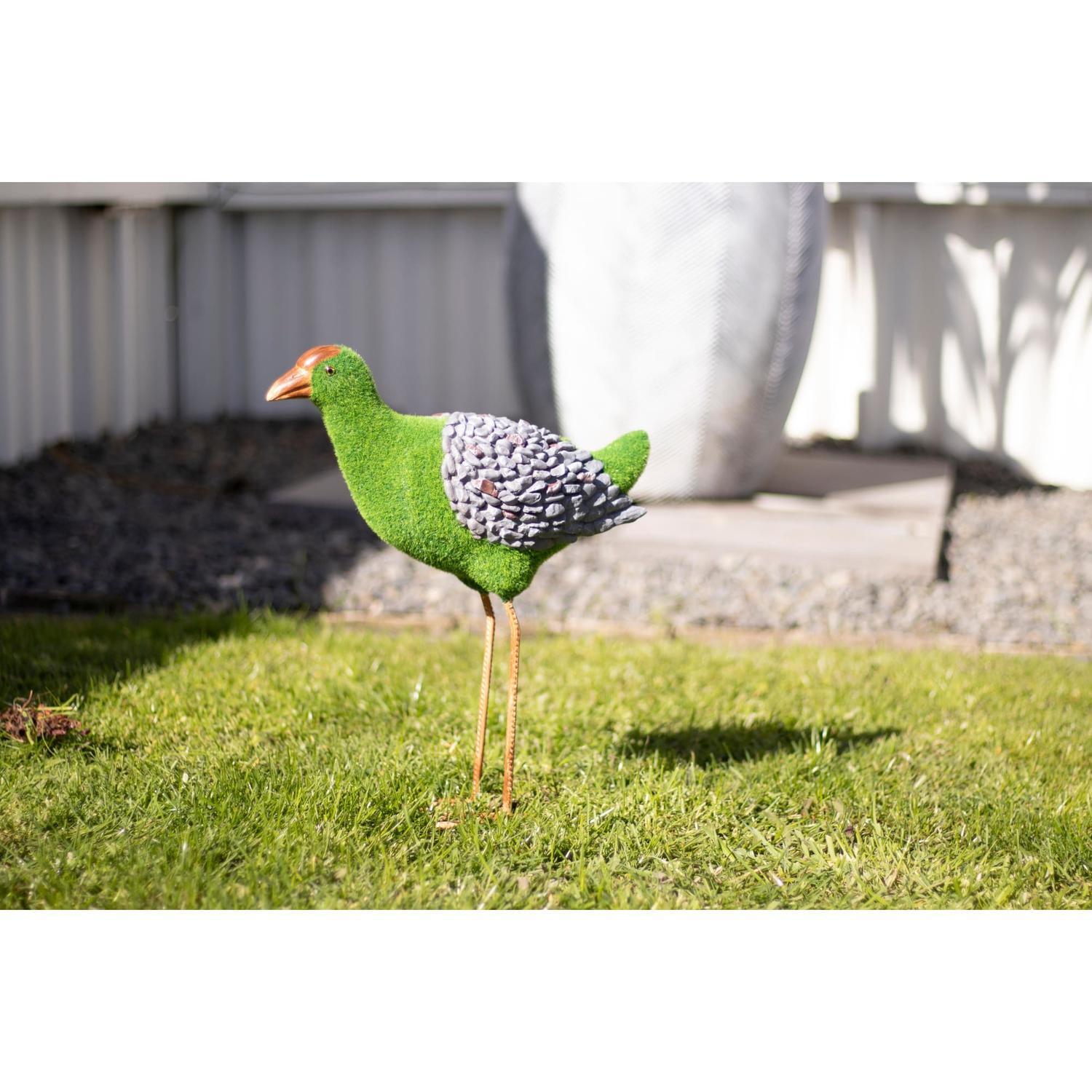 Gardeners Edge | Pukeko Grass Ornament | Mitre10