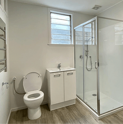 Mitre 10 Crofton Downs - Bathroom